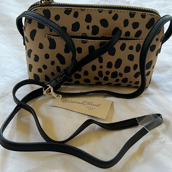 Universal Thread | Bags | Universal Thread Ladies Crossbody Bag | Poshmark